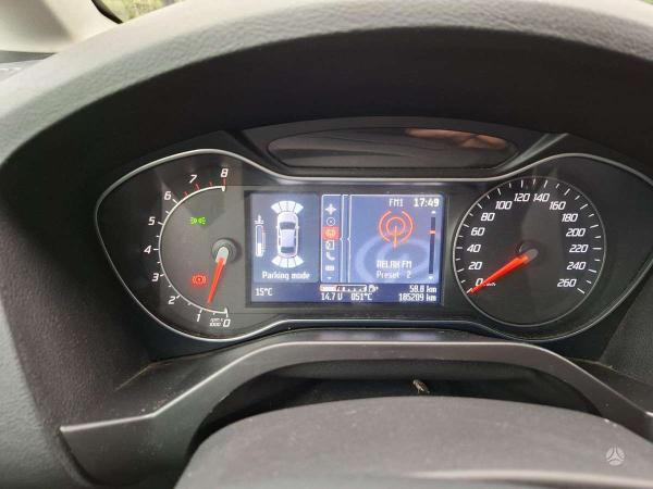 Ford Galaxy 2011 Kuršėnai vietnē Pelēks Ford Galaxy 2011 Kuršėnai, ar dzinēja tilpumu 1.60 L un nobraukumu 185 tūkst. km par 7500 €, foto 9 vietnē AUTOMOTO.COM.LV