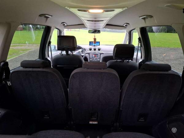 Ford Galaxy 2011 Kuršėnai vietnē Pelēks Ford Galaxy 2011 Kuršėnai, ar dzinēja tilpumu 1.60 L un nobraukumu 185 tūkst. km par 7500 €, foto 11 vietnē AUTOMOTO.COM.LV