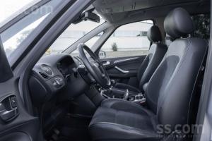 Pelēks Ford Galaxy 2011 Tukums, ar dzinēja tilpumu 2.20 L un nobraukumu 289 tūkst. km par 7790 €, foto 16 vietnē AUTOMOTO.COM.LV