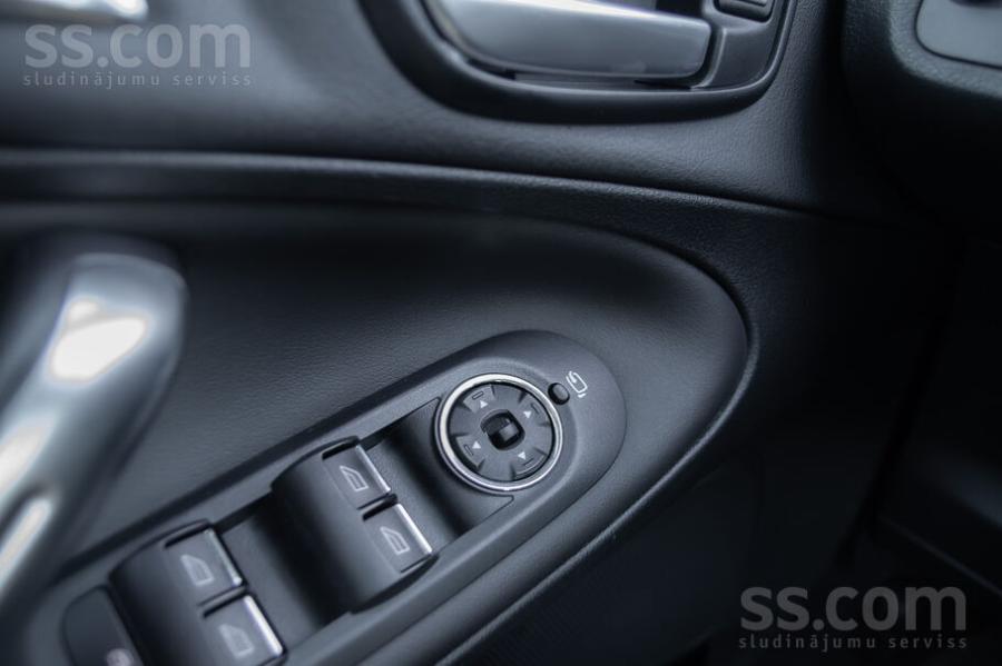 Pelēks Ford Galaxy 2011 Tukums, ar dzinēja tilpumu 2.20 L un nobraukumu 289 tūkst. km par 7790 €, foto 33 vietnē AUTOMOTO.COM.LV