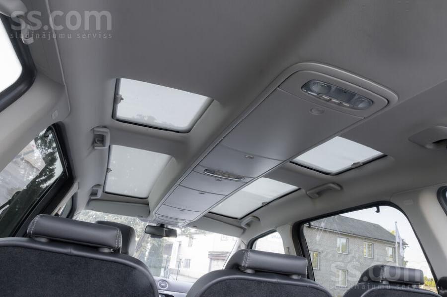 Pelēks Ford Galaxy 2011 Tukums, ar dzinēja tilpumu 2.20 L un nobraukumu 289 tūkst. km par 7790 €, foto 36 vietnē AUTOMOTO.COM.LV