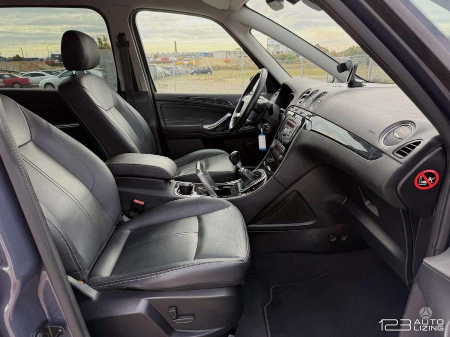 Pelēks Ford Galaxy 2011 Tauragė, ar dzinēja tilpumu 2.00 L un nobraukumu 257 tūkst. km par 5600 €, foto 13 vietnē AUTOMOTO.COM.LV