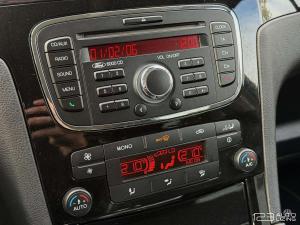Pelēks Ford Galaxy 2011 Tauragė, ar dzinēja tilpumu 2.00 L un nobraukumu 257 tūkst. km par 5600 €, foto 20 vietnē AUTOMOTO.COM.LV