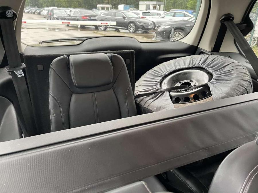 Grey Ford Galaxy 2011 in Kaunas, with an engine capacity of 2.00 L and mileage of 290 thousand km for 3950 €, photo 31 on AUTOMOTO.COM.LV