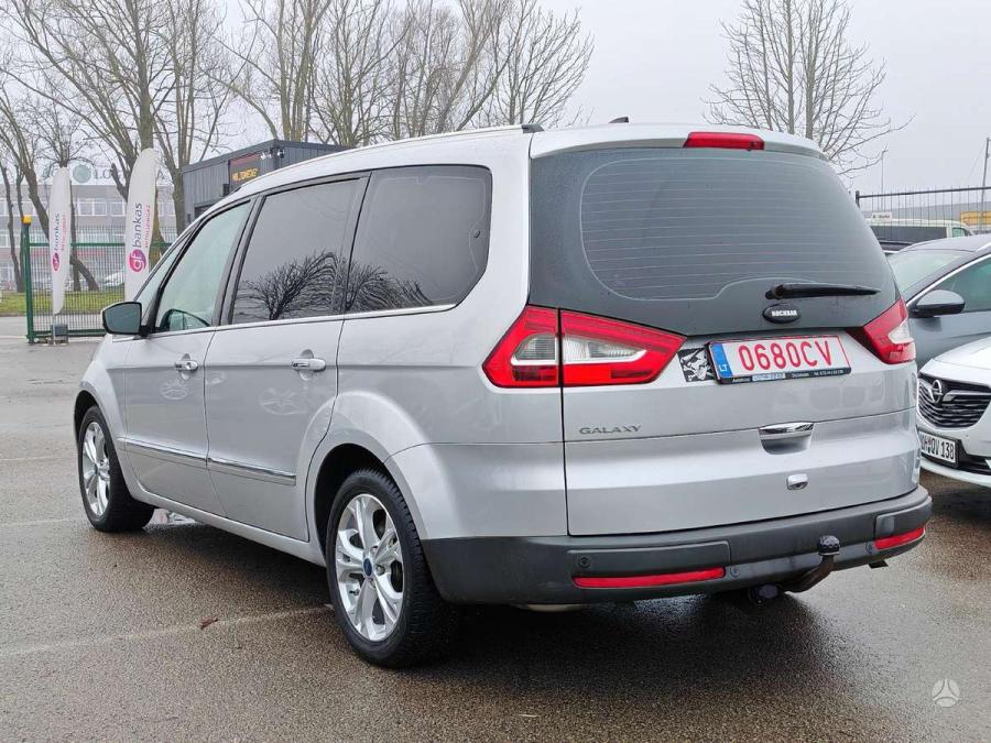 Pelēks Ford Galaxy 2012 Klaipėda, ar dzinēja tilpumu 2.18 L un nobraukumu 289 tūkst. km par 5999 €, foto 8 vietnē AUTOMOTO.COM.LV