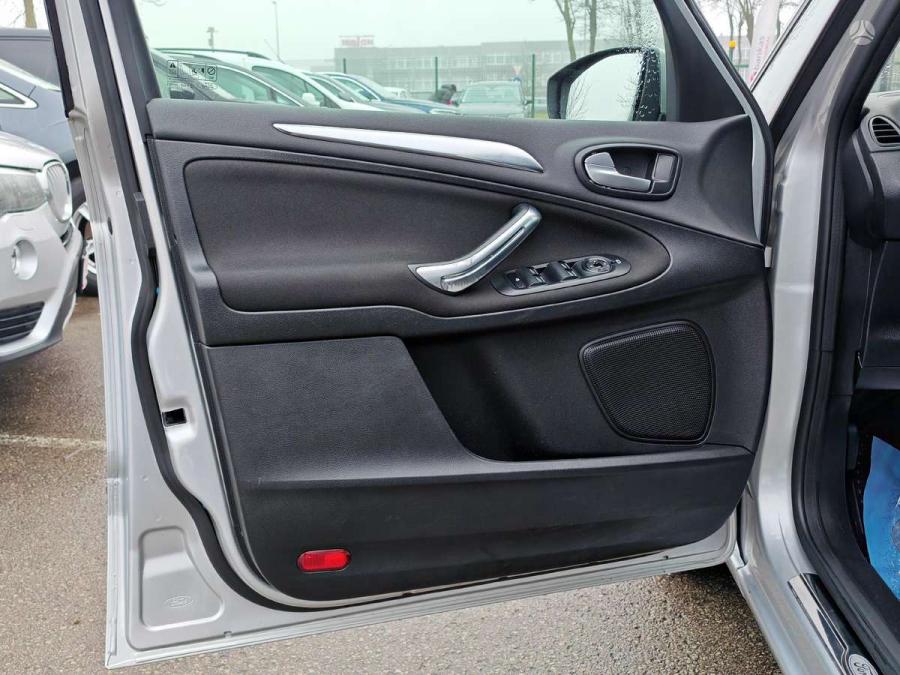 Pelēks Ford Galaxy 2012 Klaipėda, ar dzinēja tilpumu 2.18 L un nobraukumu 289 tūkst. km par 5999 €, foto 15 vietnē AUTOMOTO.COM.LV