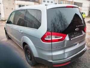 Grey Ford Galaxy 2012 in Vilnius, with an engine capacity of 2.00 L and mileage of 290 thousand km for 3300 €, photo 4 on AUTOMOTO.COM.LV