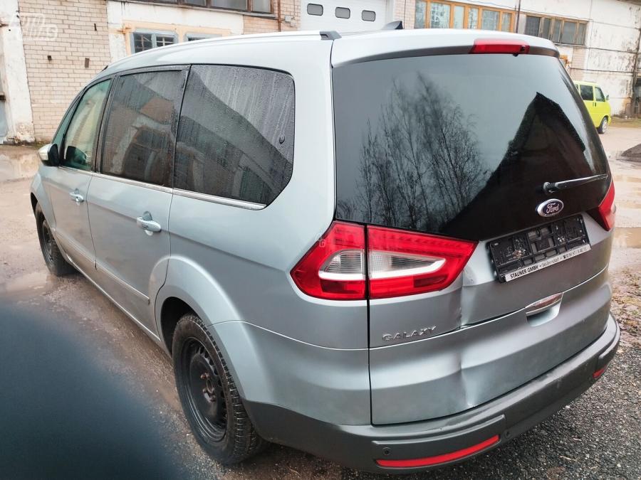 Grey Ford Galaxy 2012 in Vilnius, with an engine capacity of 2.00 L and mileage of 290 thousand km for 3300 €, photo 4 on AUTOMOTO.COM.LV