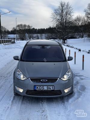 Pelēks Ford Galaxy 2012 Viļņa, ar dzinēja tilpumu 2.00 L un nobraukumu 248 tūkst. km par 5800 €, foto 30 vietnē AUTOMOTO.COM.LV