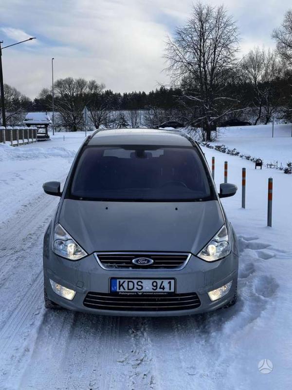 Grey Ford Galaxy 2012 in Vilnius, with an engine capacity of 2.00 L and mileage of 248 thousand km for 5800 €, photo 2 on AUTOMOTO.COM.LV