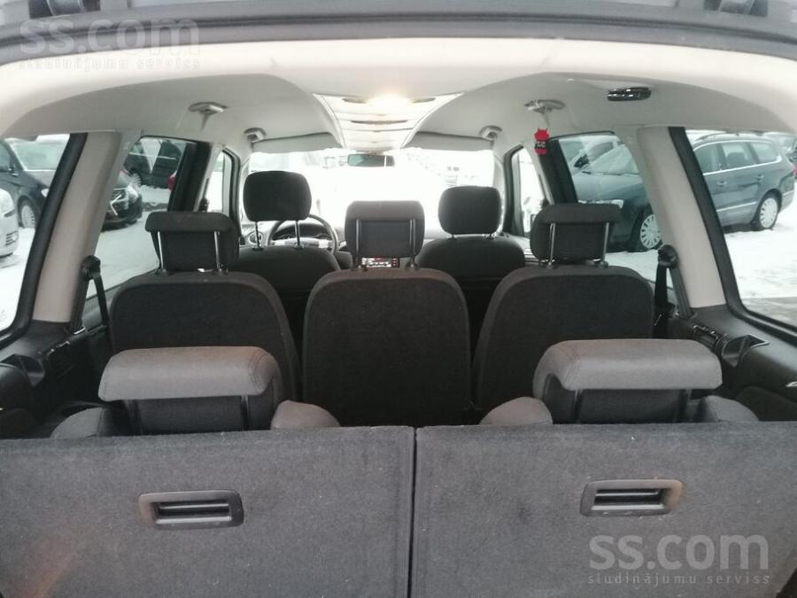 Grey Ford Galaxy 2012 in Valmiera, with an engine capacity of 2.00 L and mileage of 310 thousand km for 5550 €, photo 10 on AUTOMOTO.COM.LV