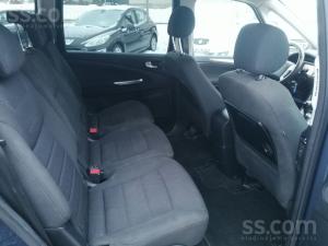 Grey Ford Galaxy 2012 in Valmiera, with an engine capacity of 2.00 L and mileage of 310 thousand km for 5550 €, photo 12 on AUTOMOTO.COM.LV