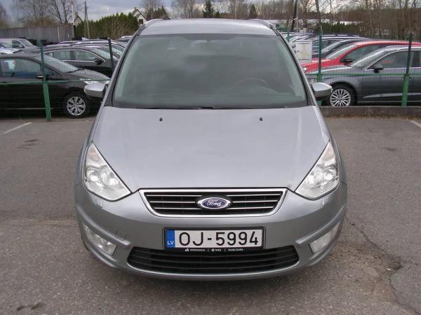Pelēks Ford Galaxy 2012 Sigulda, ar dzinēja tilpumu 2.00 L un nobraukumu 314 tūkst. km par 6850 €, foto 5 vietnē AUTOMOTO.COM.LV