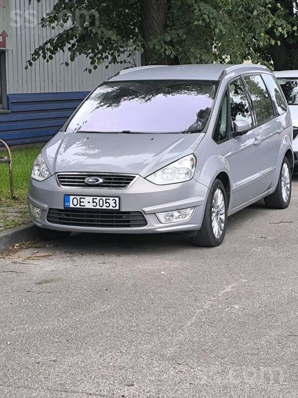 Grey Ford Galaxy 2012 in Jelgava, with an engine capacity of 2.00 L and mileage of 275 thousand km for 5100 €, photo 1 on AUTOMOTO.COM.LV