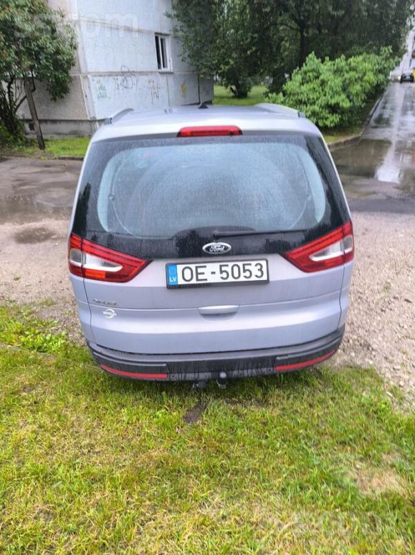 Grey Ford Galaxy 2012 in Jelgava, with an engine capacity of 2.00 L and mileage of 275 thousand km for 5100 €, photo 6 on AUTOMOTO.COM.LV