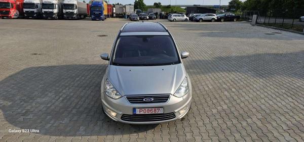 Grey Ford Galaxy 2013 in Kaunas, with an engine capacity of 2.18 L and mileage of 261 thousand km for 8250 €, photo 11 on AUTOMOTO.COM.LV