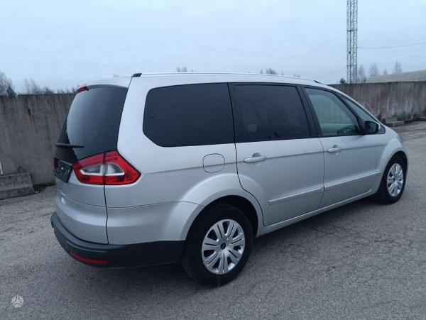 Grey Ford Galaxy 2013 in Panevezys, with an engine capacity of 2.00 L and mileage of 274 thousand km for 4800 €, photo 3 on AUTOMOTO.COM.LV