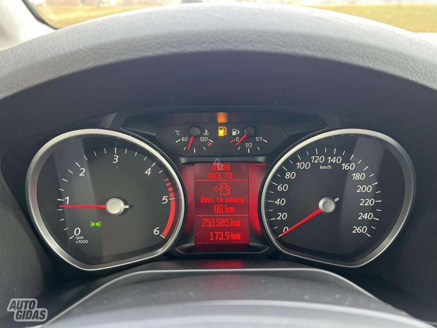 Pelēks Ford Galaxy 2013 Kėdainiai, ar dzinēja tilpumu 2.00 L un nobraukumu 251 tūkst. km par 5250 €, foto 25 vietnē AUTOMOTO.COM.LV