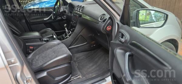 Grey Ford Galaxy 2013 in Tukums, with an engine capacity of 2.20 L and mileage of 223 thousand km for 6000 €, photo 10 on AUTOMOTO.COM.LV