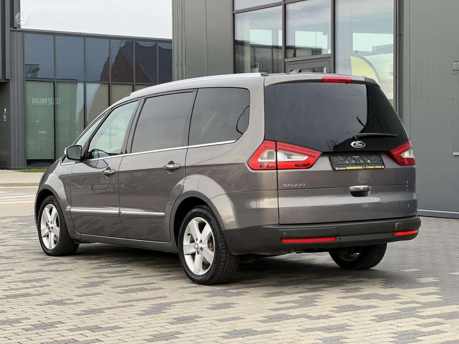 Grey Ford Galaxy 2013 in Siauliai, with an engine capacity of 2.00 L and mileage of 275 thousand km for 6800 €, photo 9 on AUTOMOTO.COM.LV