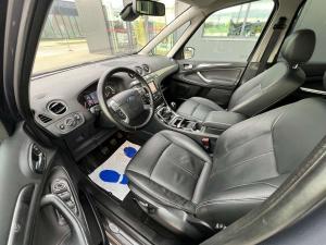 Grey Ford Galaxy 2013 in Siauliai, with an engine capacity of 2.00 L and mileage of 275 thousand km for 6800 €, photo 13 on AUTOMOTO.COM.LV