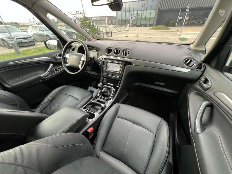 Grey Ford Galaxy 2013 in Siauliai, with an engine capacity of 2.00 L and mileage of 275 thousand km for 6800 €, photo 24 on AUTOMOTO.COM.LV