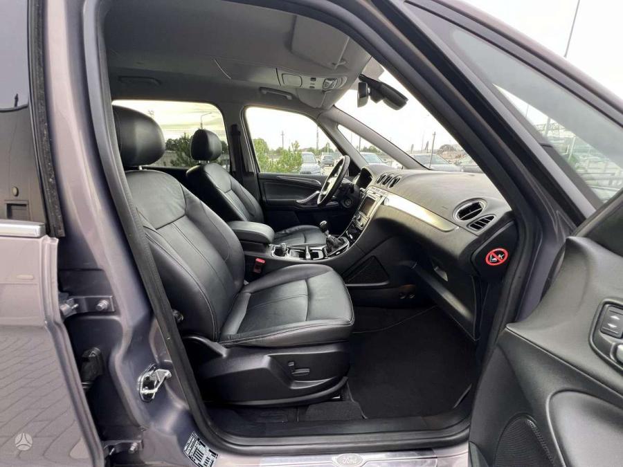 Grey Ford Galaxy 2013 in Siauliai, with an engine capacity of 2.00 L and mileage of 275 thousand km for 6800 €, photo 25 on AUTOMOTO.COM.LV