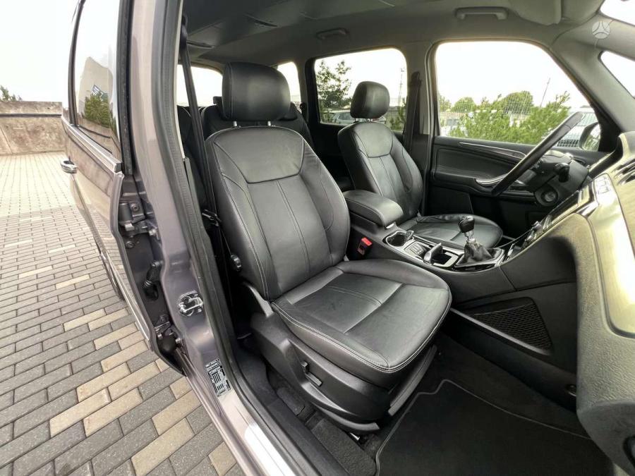 Grey Ford Galaxy 2013 in Siauliai, with an engine capacity of 2.00 L and mileage of 275 thousand km for 6800 €, photo 26 on AUTOMOTO.COM.LV