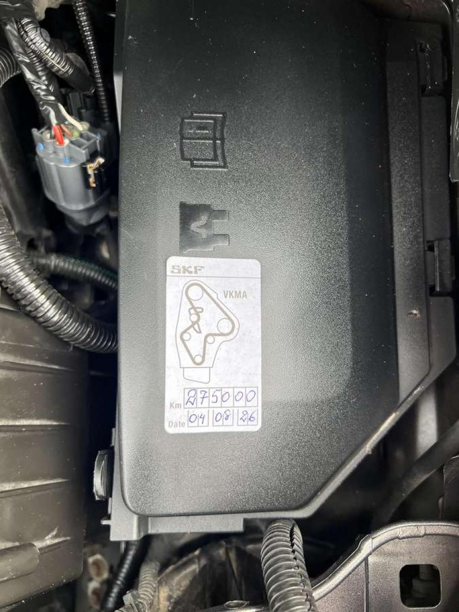 Grey Ford Galaxy 2013 in Siauliai, with an engine capacity of 2.00 L and mileage of 275 thousand km for 6800 €, photo 30 on AUTOMOTO.COM.LV