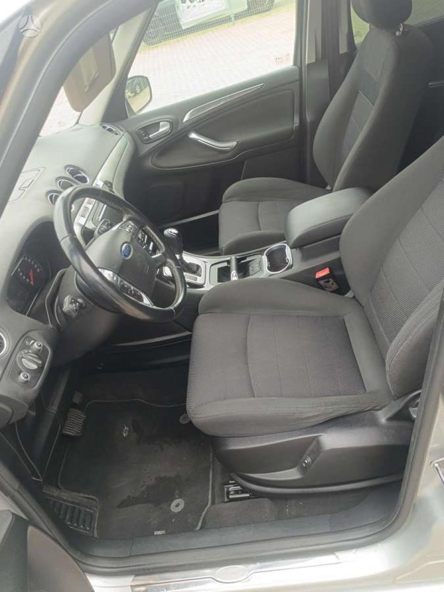 Grey Ford Galaxy 2013 in Marijampole, with an engine capacity of 2.00 L and mileage of 286 thousand km for 4600 €, photo 11 on AUTOMOTO.COM.LV