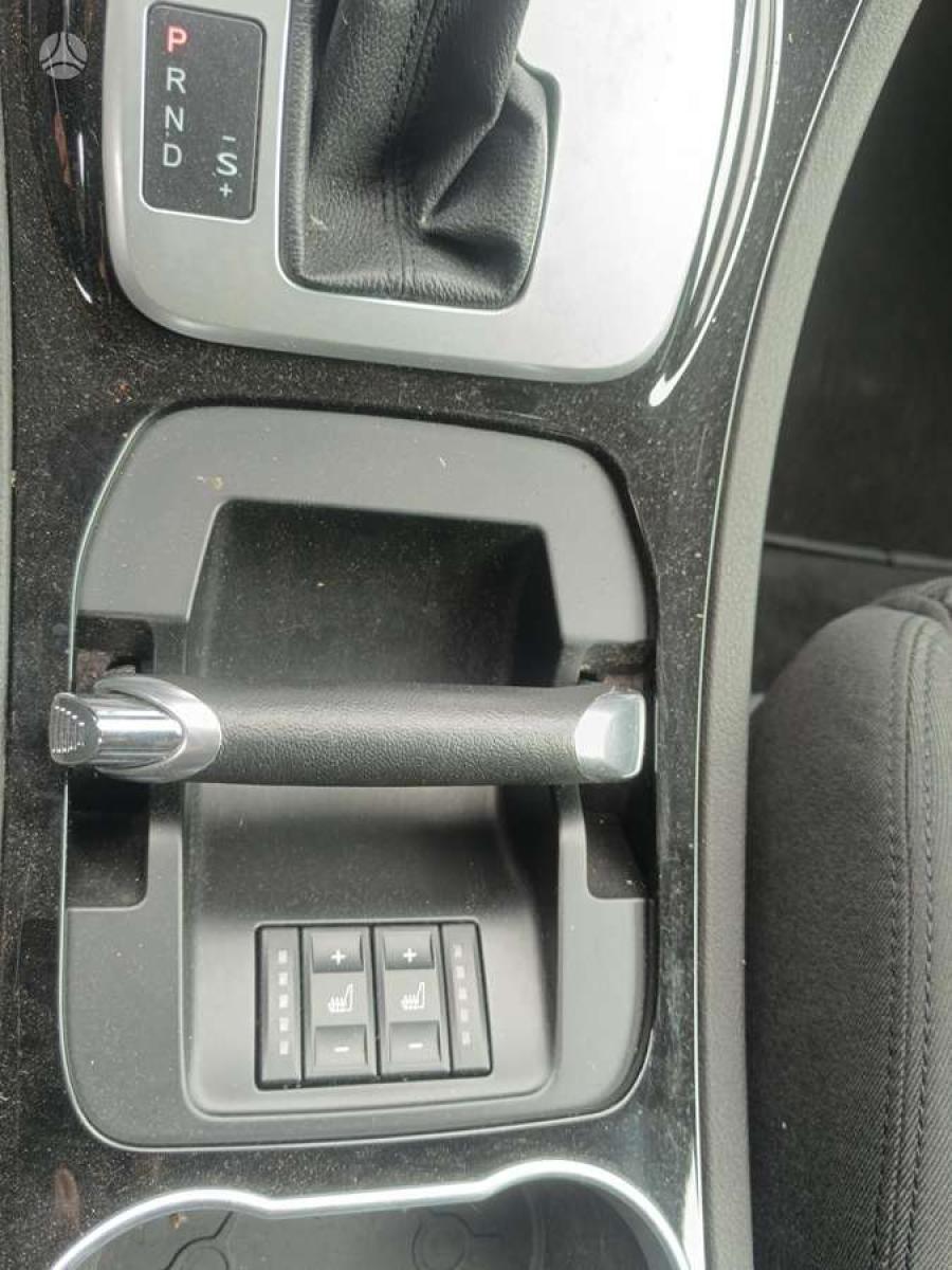 Grey Ford Galaxy 2013 in Marijampole, with an engine capacity of 2.00 L and mileage of 286 thousand km for 4600 €, photo 12 on AUTOMOTO.COM.LV