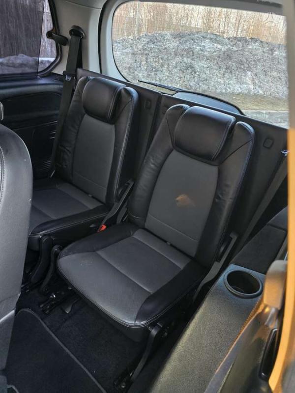 Pelēks Ford Galaxy 2013 Ukmergė, ar dzinēja tilpumu 2.00 L un nobraukumu 260 tūkst. km par 4000 €, foto 6 vietnē AUTOMOTO.COM.LV