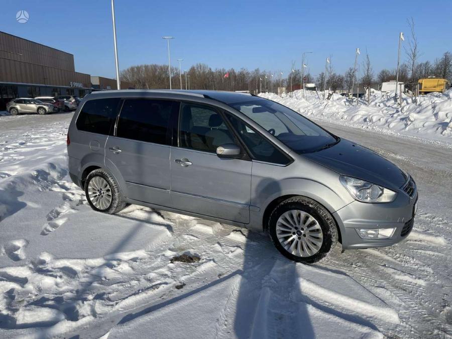 Pelēks Ford Galaxy 2014 Klaipėda, ar dzinēja tilpumu 2.00 L un nobraukumu 362 tūkst. km par 5600 €, foto 9 vietnē AUTOMOTO.COM.LV