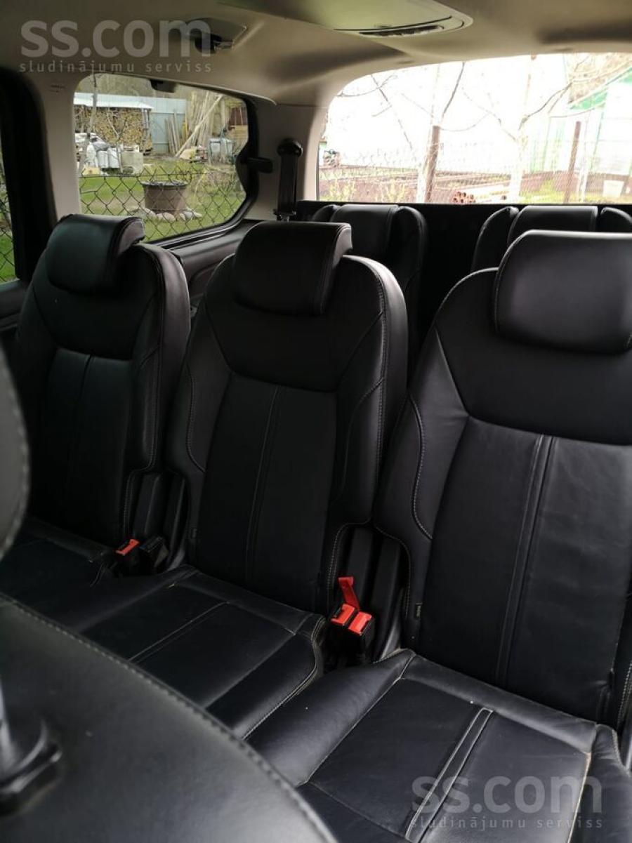 Pelēks Ford Galaxy 2014 Rīga, ar dzinēja tilpumu 2.00 L un nobraukumu 188 tūkst. km par 3900 €, foto 6 vietnē AUTOMOTO.COM.LV