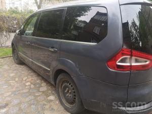 Pelēks Ford Galaxy 2014 Rīga, ar dzinēja tilpumu 2.00 L un nobraukumu 188 tūkst. km par 3900 €, foto 8 vietnē AUTOMOTO.COM.LV