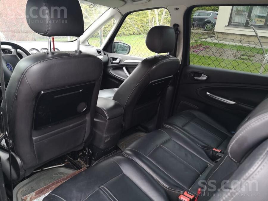 Pelēks Ford Galaxy 2014 Rīga, ar dzinēja tilpumu 2.00 L un nobraukumu 188 tūkst. km par 3900 €, foto 9 vietnē AUTOMOTO.COM.LV