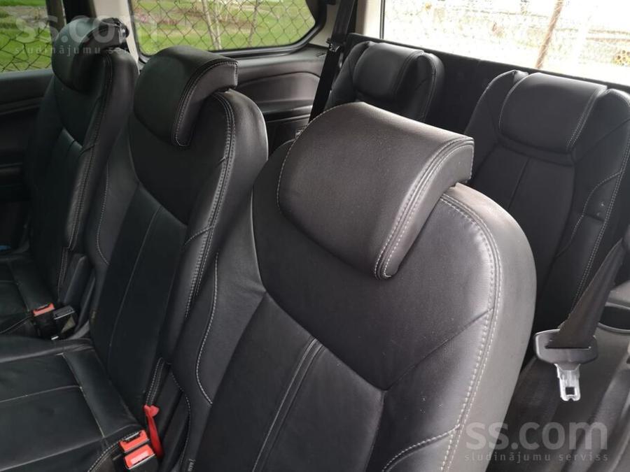 Pelēks Ford Galaxy 2014 Rīga, ar dzinēja tilpumu 2.00 L un nobraukumu 188 tūkst. km par 3900 €, foto 10 vietnē AUTOMOTO.COM.LV