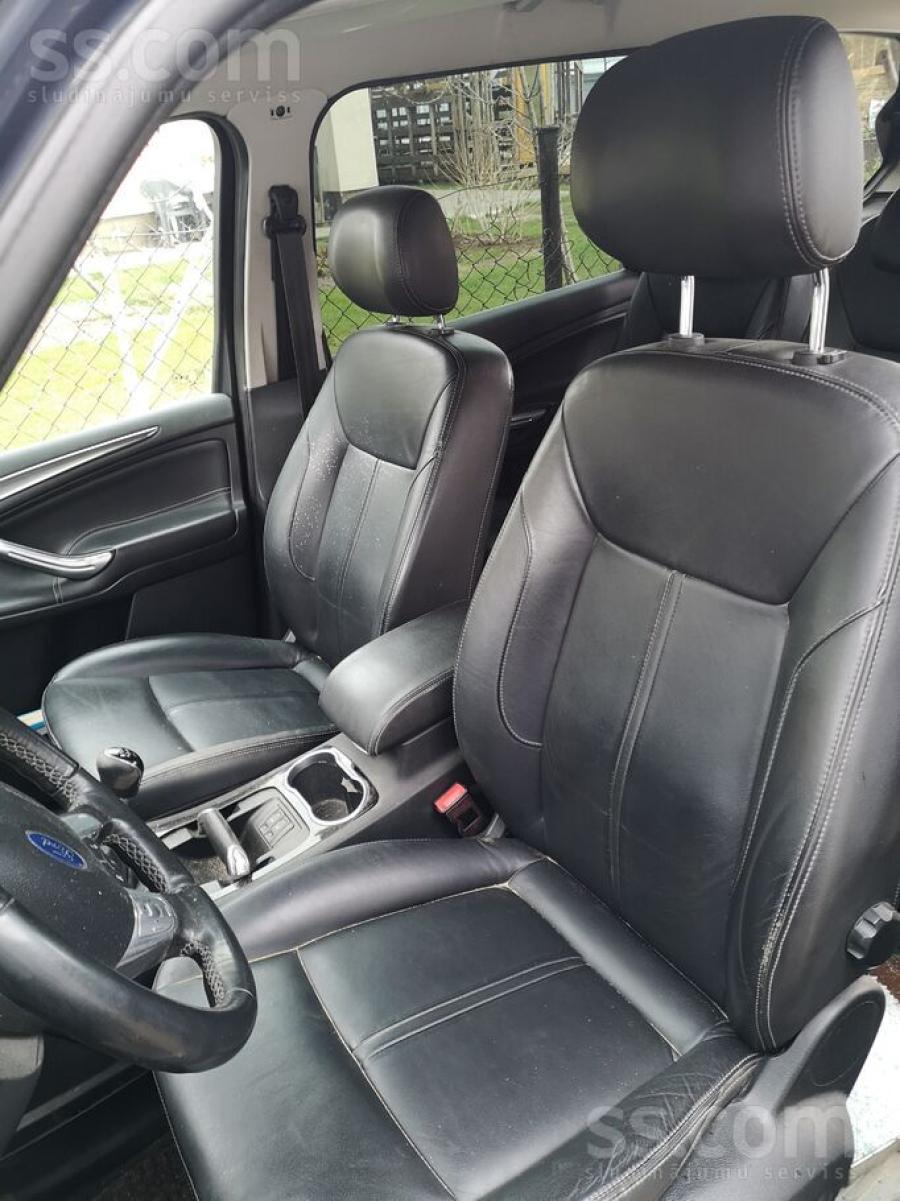 Pelēks Ford Galaxy 2014 Rīga, ar dzinēja tilpumu 1.90 L un nobraukumu 188 tūkst. km par 4500 €, foto 3 vietnē AUTOMOTO.COM.LV