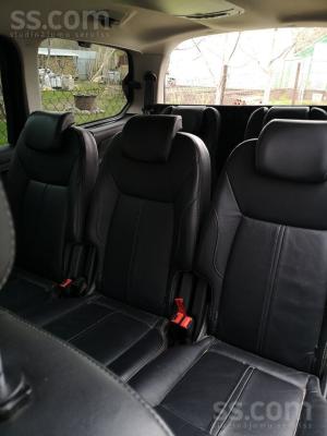 Pelēks Ford Galaxy 2014 Rīga, ar dzinēja tilpumu 1.90 L un nobraukumu 188 tūkst. km par 4500 €, foto 4 vietnē AUTOMOTO.COM.LV