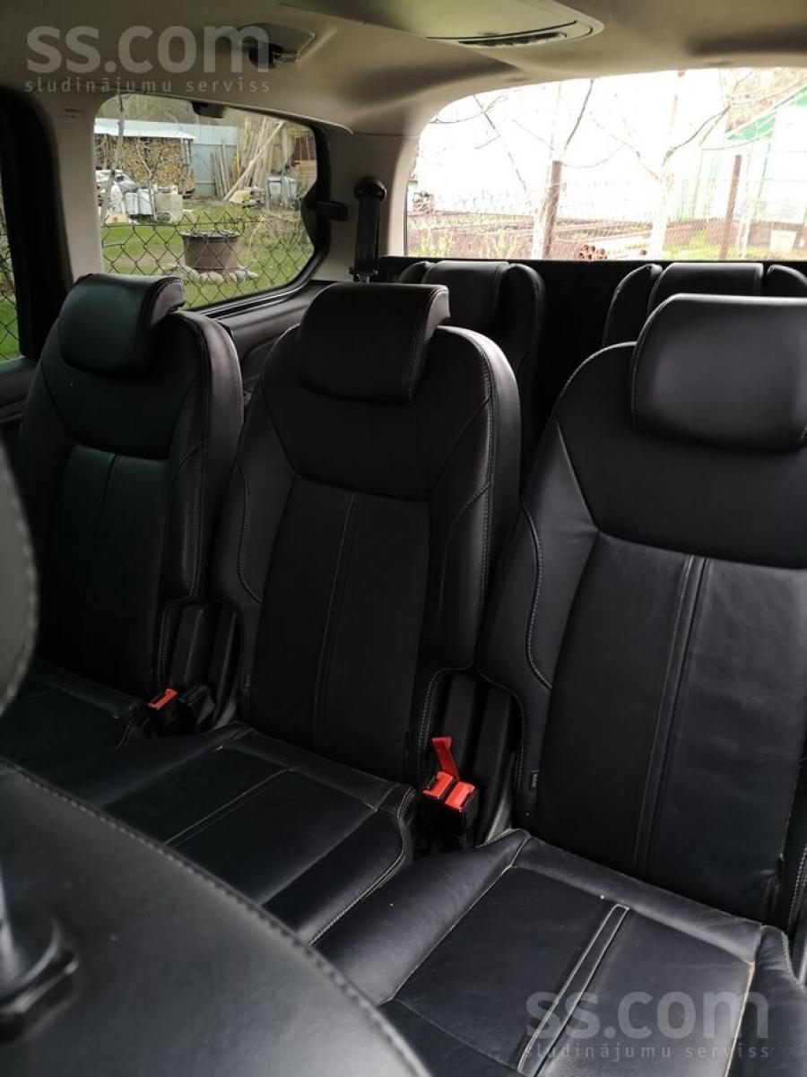 Pelēks Ford Galaxy 2014 Rīga, ar dzinēja tilpumu 1.90 L un nobraukumu 188 tūkst. km par 4500 €, foto 4 vietnē AUTOMOTO.COM.LV