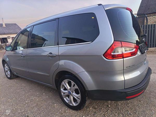 Grey Ford Galaxy 2014 in Radviliskis, with an engine capacity of 2.00 L and mileage of 250 thousand km for 5150 €, photo 4 on AUTOMOTO.COM.LV