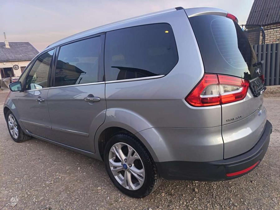 Grey Ford Galaxy 2014 in Radviliskis, with an engine capacity of 2.00 L and mileage of 250 thousand km for 5150 €, photo 5 on AUTOMOTO.COM.LV