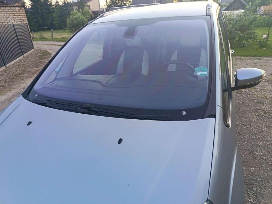 Grey Ford Galaxy 2014 in Radviliskis, with an engine capacity of 2.00 L and mileage of 250 thousand km for 5150 €, photo 7 on AUTOMOTO.COM.LV