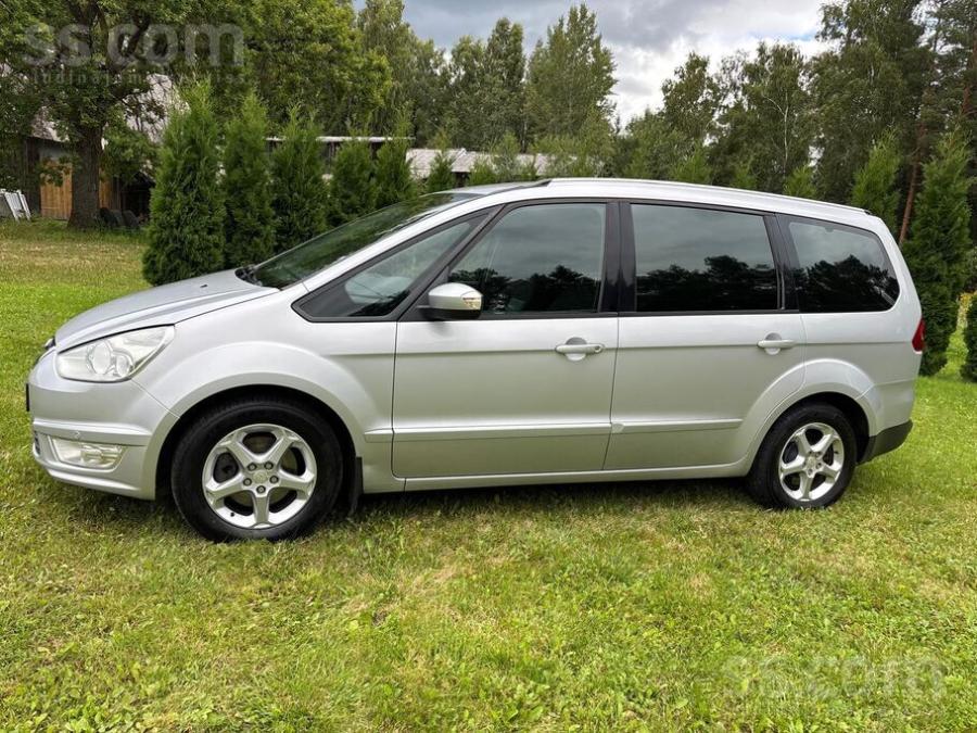 Pelēks Ford Galaxy 2014 Rīga, ar dzinēja tilpumu 1.60 L un nobraukumu 366 tūkst. km par 5890 €, foto 1 vietnē AUTOMOTO.COM.LV