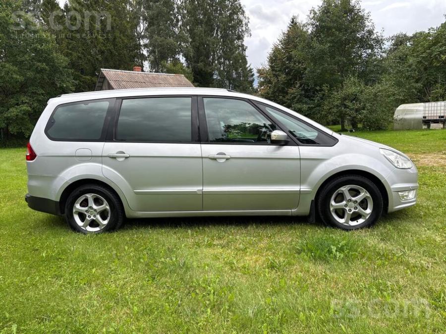 Pelēks Ford Galaxy 2014 Rīga, ar dzinēja tilpumu 1.60 L un nobraukumu 366 tūkst. km par 5890 €, foto 6 vietnē AUTOMOTO.COM.LV