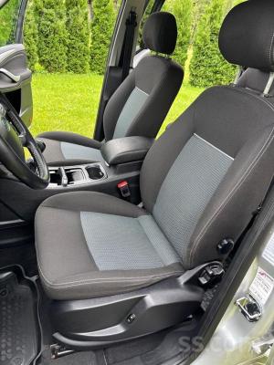 Pelēks Ford Galaxy 2014 Rīga, ar dzinēja tilpumu 1.60 L un nobraukumu 366 tūkst. km par 5890 €, foto 9 vietnē AUTOMOTO.COM.LV