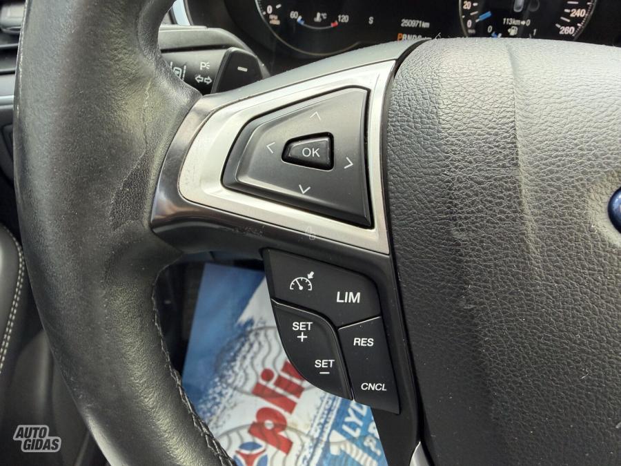 Pelēks Ford Galaxy 2015 Panevēža, ar dzinēja tilpumu 2.00 L un nobraukumu 251 tūkst. km par 7999 €, foto 23 vietnē AUTOMOTO.COM.LV