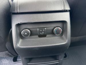 Pelēks Ford Galaxy 2015 Panevēža, ar dzinēja tilpumu 2.00 L un nobraukumu 251 tūkst. km par 7999 €, foto 34 vietnē AUTOMOTO.COM.LV