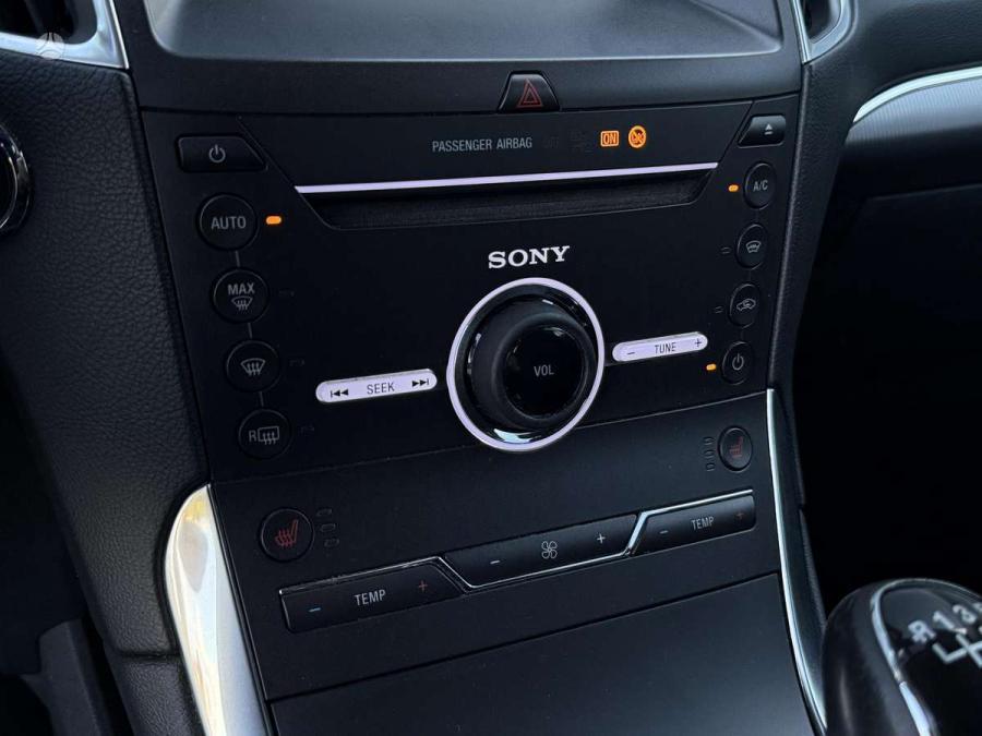 Grey Ford Galaxy 2015 in Siauliai, with an engine capacity of 2.00 L and mileage of 211 thousand km for 9550 €, photo 20 on AUTOMOTO.COM.LV