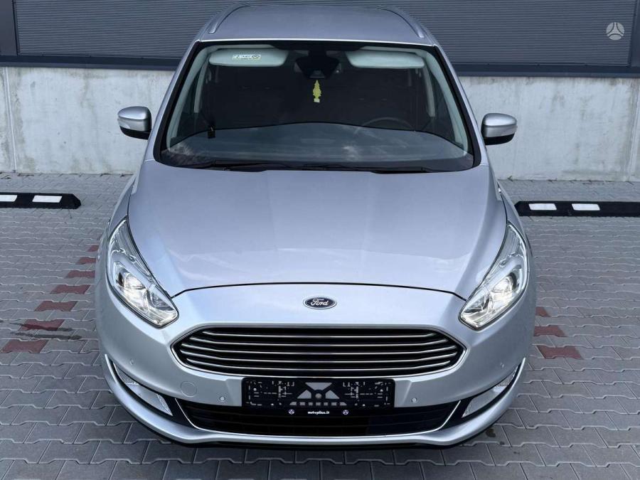 Grey Ford Galaxy 2015 in Siauliai, with an engine capacity of 2.00 L and mileage of 211 thousand km for 9550 €, photo 4 on AUTOMOTO.COM.LV